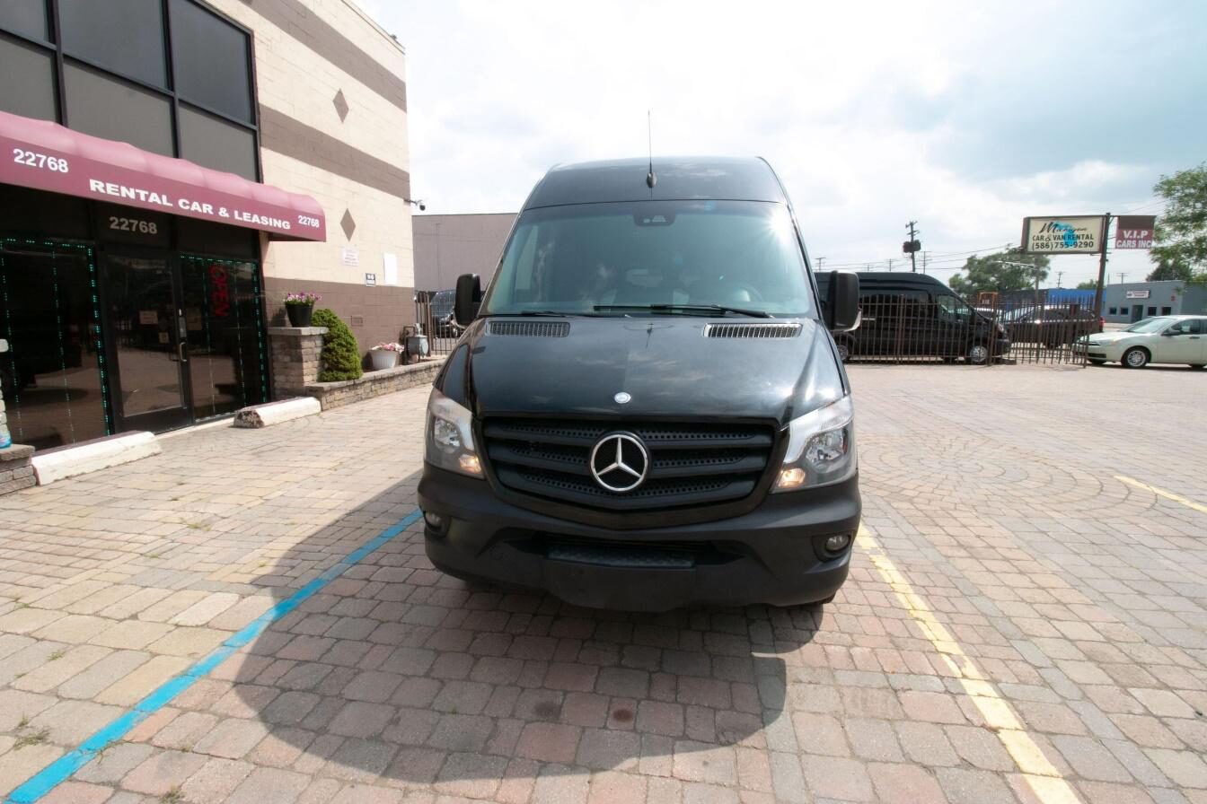 Elevate Group Travel: Discover The Luxury Of The Mercedes Sprinter 15 ...